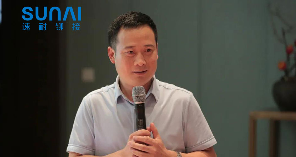 嘉佑佳总经理祝贺昆山牛商常委联合会议圆满成功